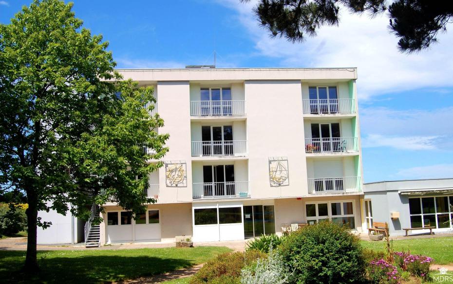 Offre de service civique à l'EHPAD Louis Adam Trélévern - Commune de ...